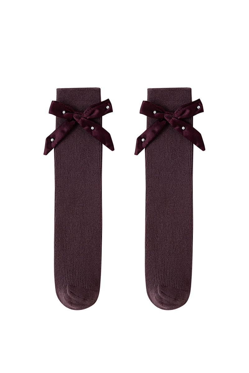 Seamless ruby knee socks with bow and pearls